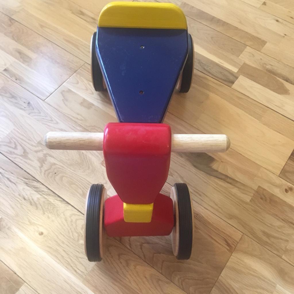 Traditional wooden push along bike in W6 London für 5,00 £ zum Verkauf ...