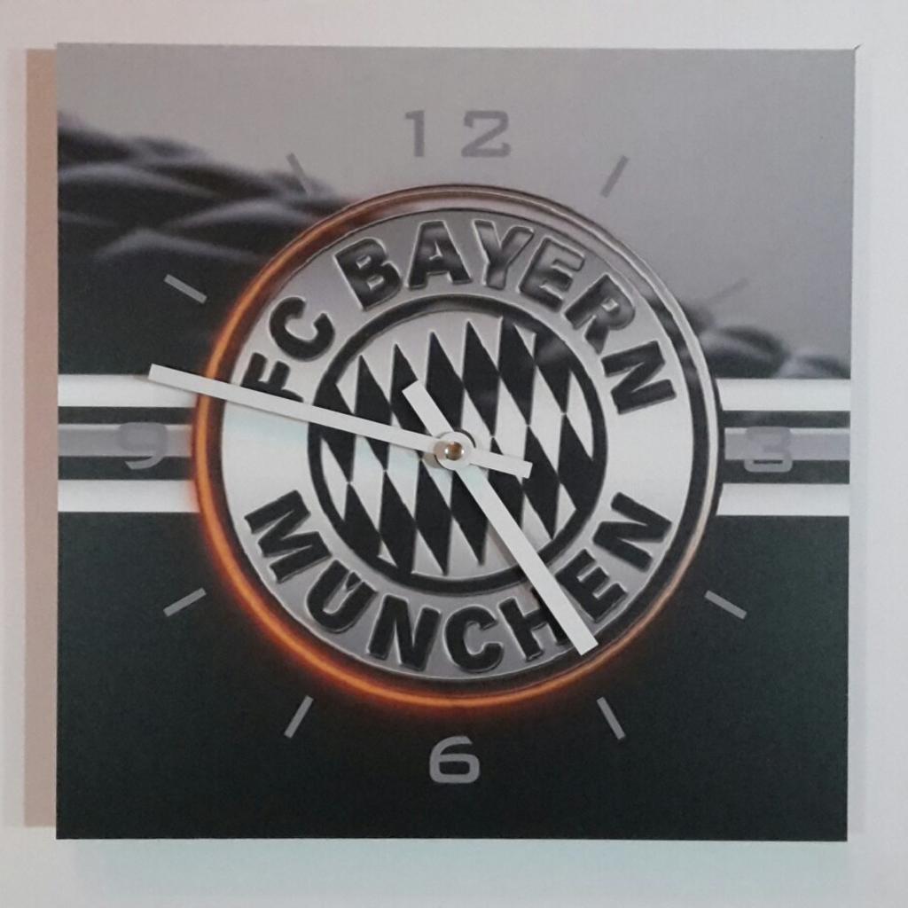 FC Bayern München Wanduhr in 73489 Jagstzell für 20,00 € zum Verkauf ...
