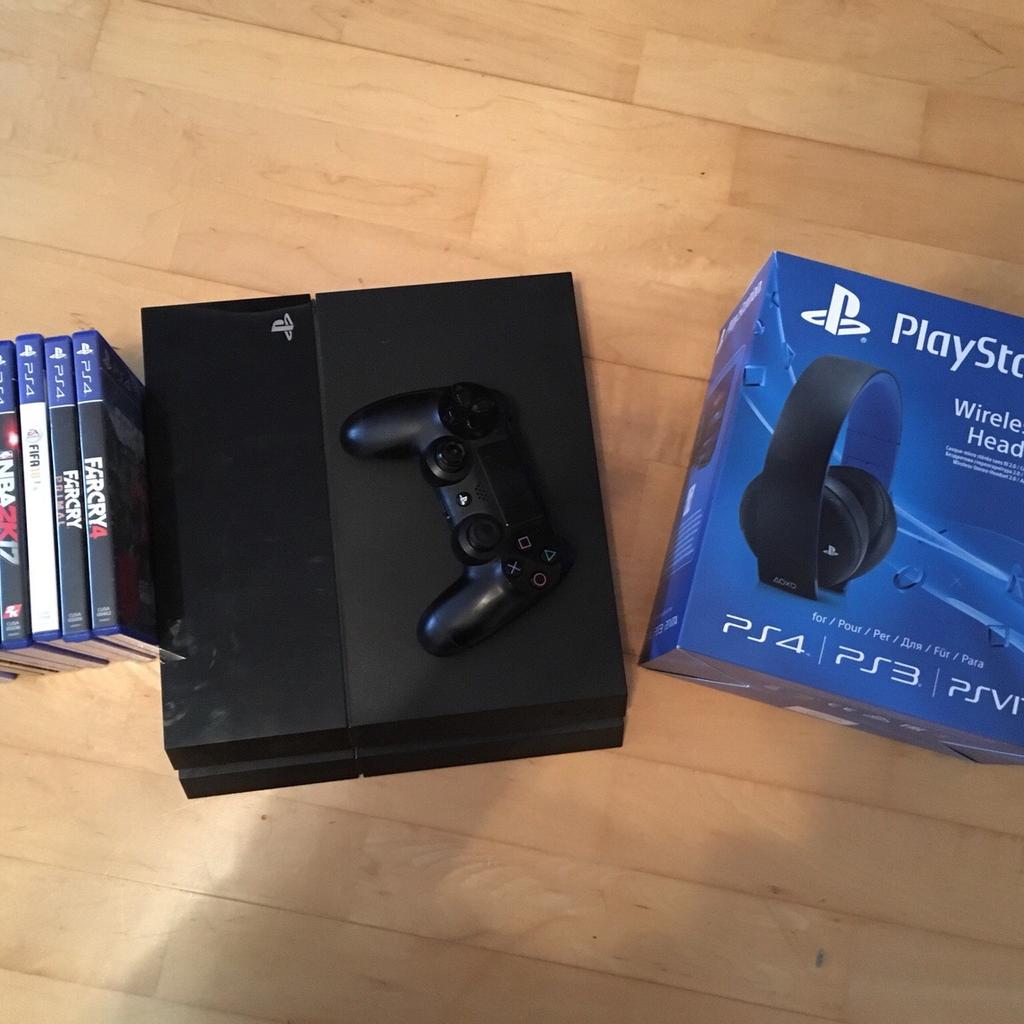PlayStation 4 mit Zubehör und Spiele in 86343 Königsbrunn für 280,00 ...