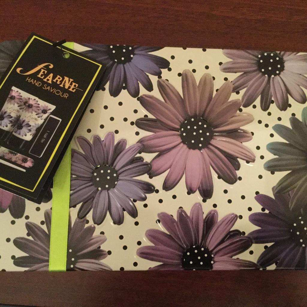Christmas idea. Fearne Hand Saviour gift box in B66 Sandwell für 10,00 ...
