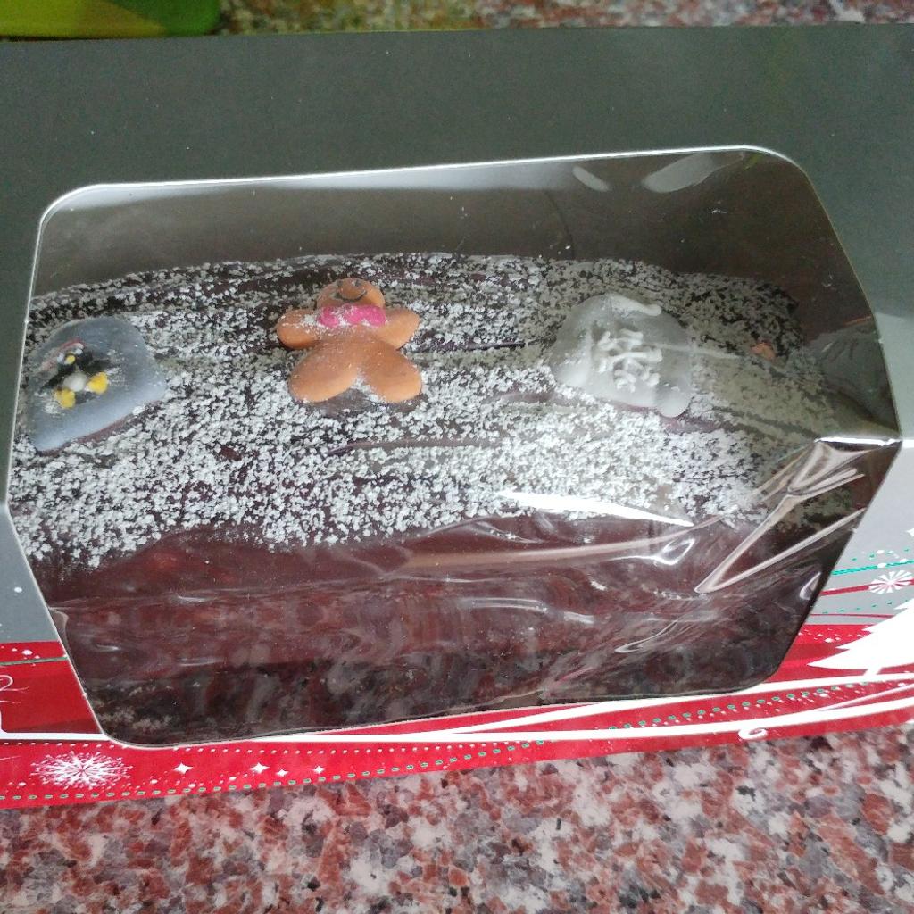 Fruit log cakes in PL2 Plymouth für £ 10,00 zum Verkauf | Shpock AT