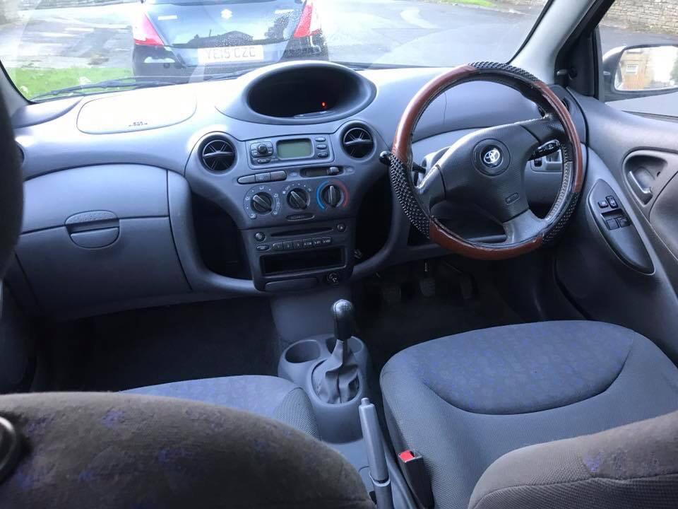 Toyota Yaris 1.3 petrol MOT *FIRST CAR* in BD1 Bradford für £ 550,00 ...
