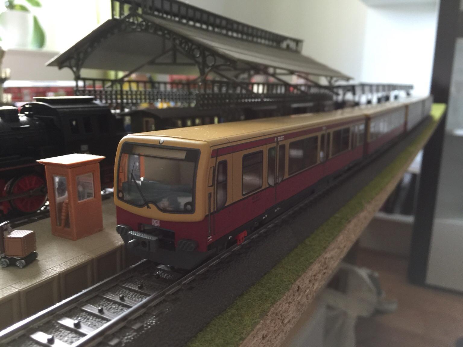 2x Halling Baureihe 481 S-Bahn Berlin in 30171 Hannover für 300,00 ...