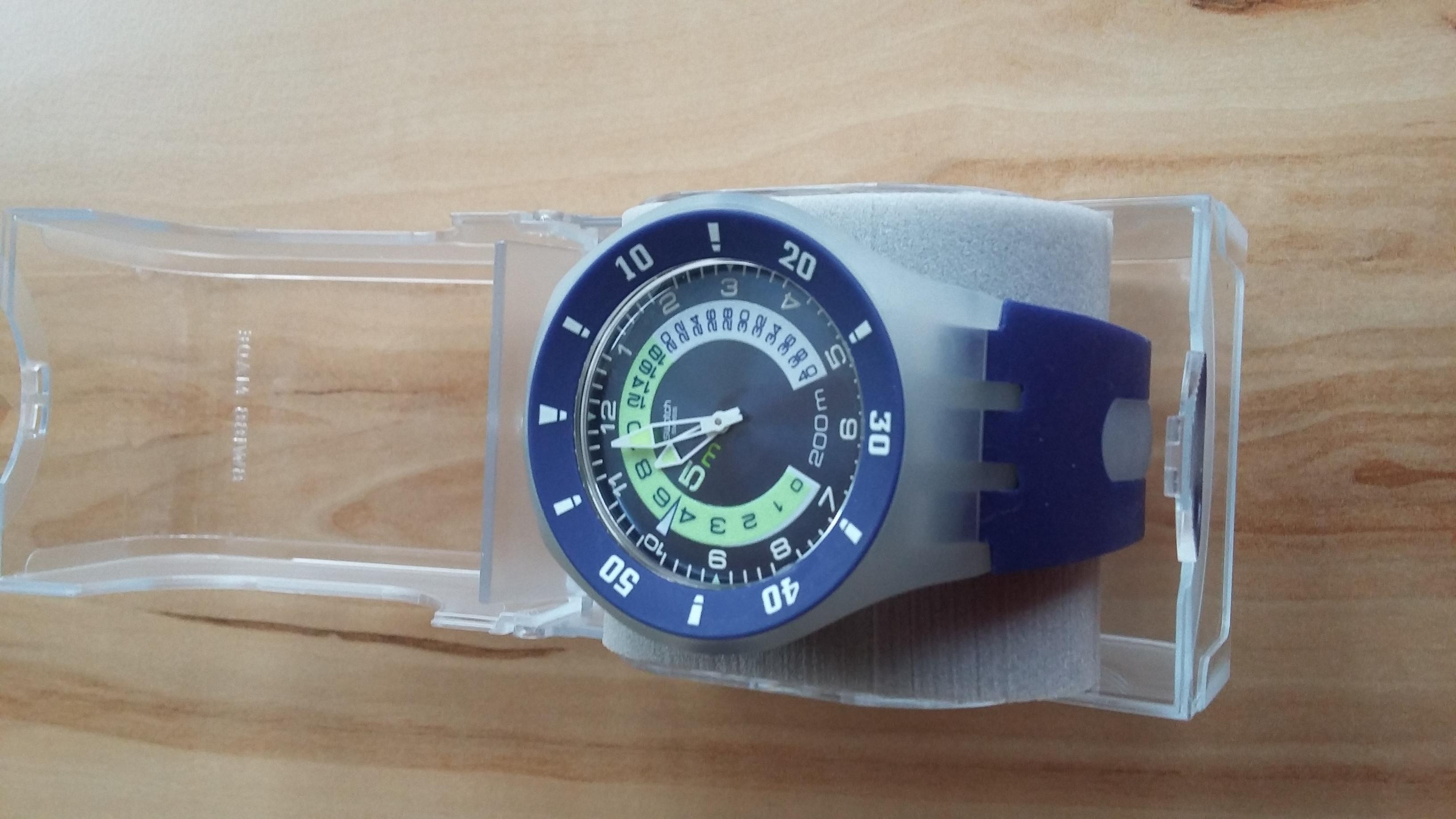 Swatch Fun Scuba (SUGK100) WHALE RIDE in 3680 Gemeinde Ybbs an der ...