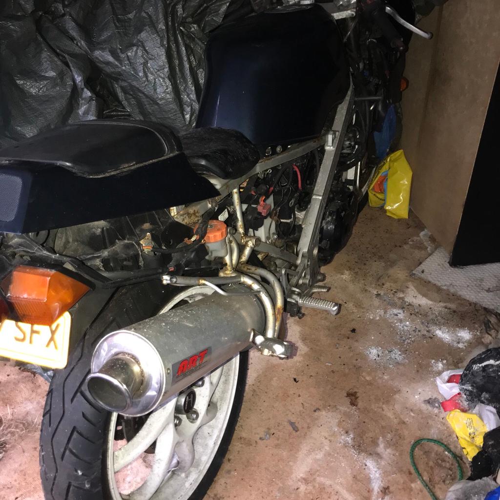 Honda VFR 400 NC24 classic project in KT14 Runnymede for £600.00 for ...