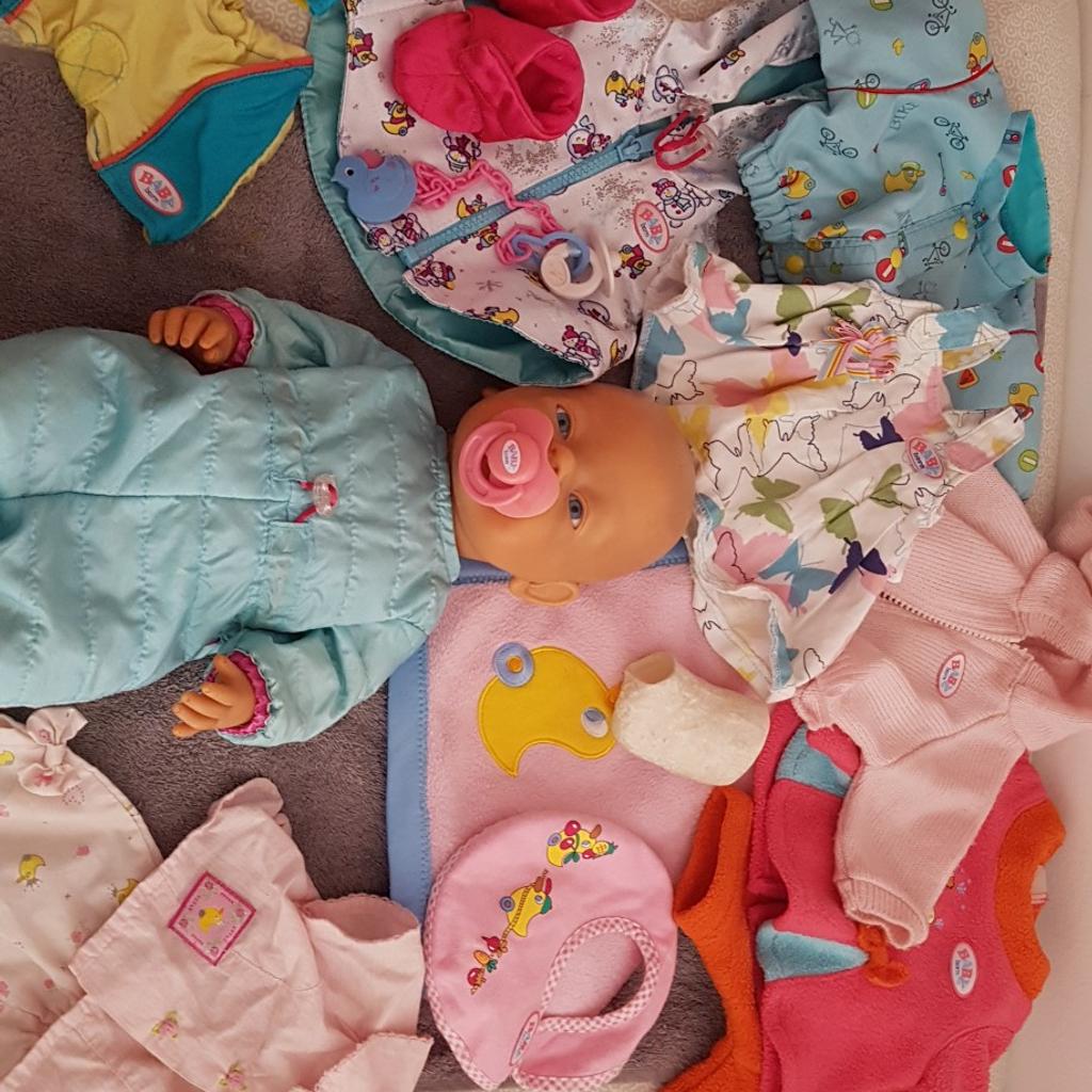 Baby Born mit viel Zubehör in 4482 Ennsdorf für € 20,00 zum Verkauf ...
