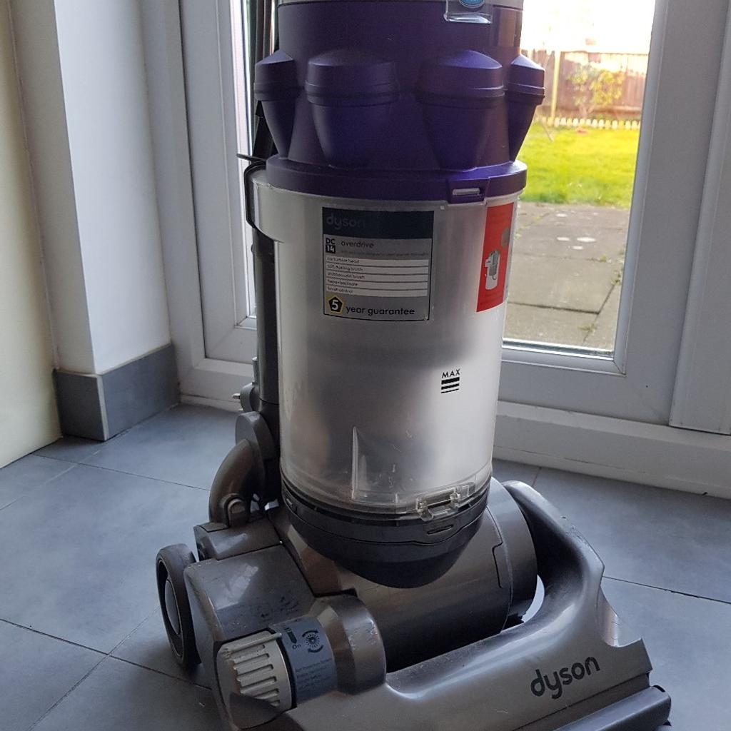 Dyson Hoover in LE3 Leicester für 40,00 £ zum Verkauf | Shpock DE
