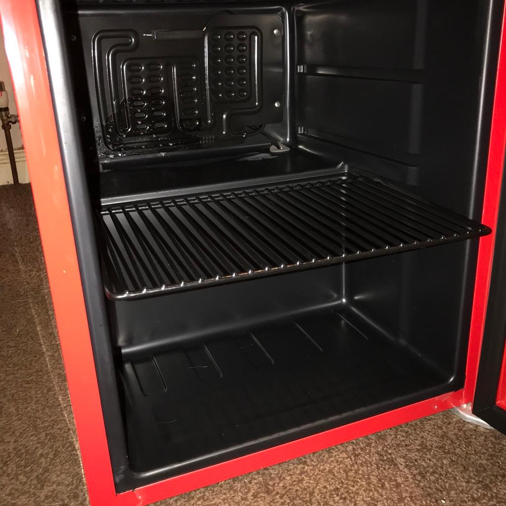 Husky Coca Cola mini fridge in WN7 Wigan für £ 50,00 zum Verkauf ...