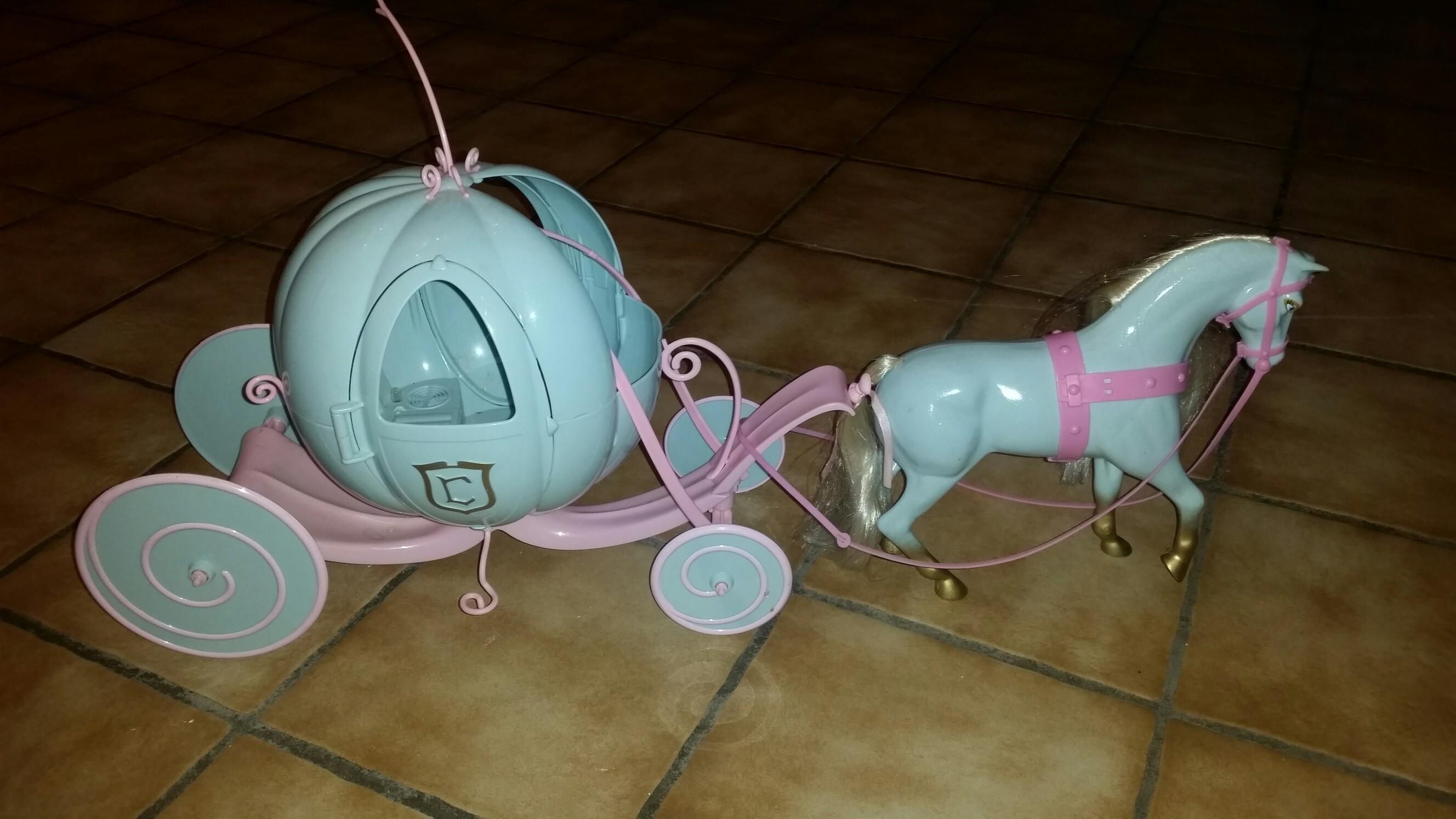 Barbie (Martel) Pferdekutsche mit Pferd in 40885 Ratingen for €30.00 ...