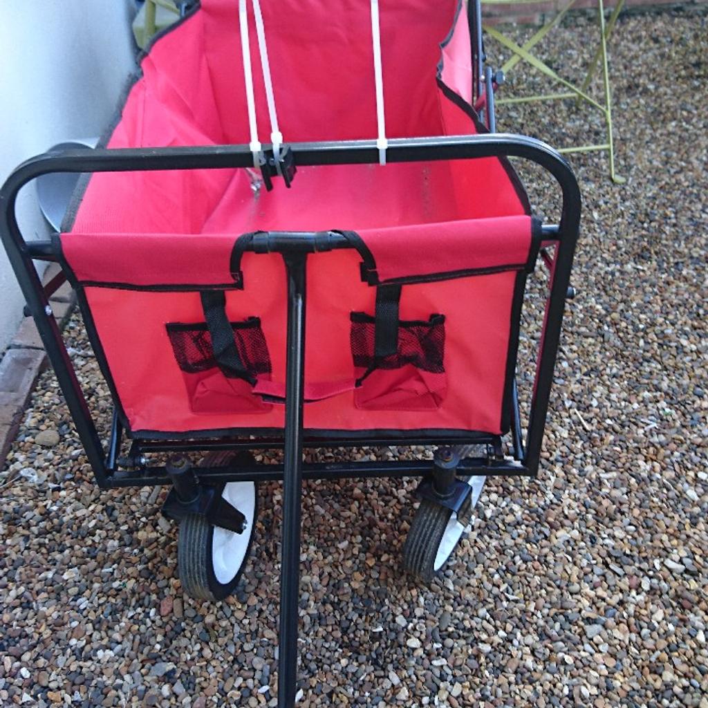 Foldable Garden Trolley Red in E2 Hamlets für £ 10,00 zum Verkauf ...
