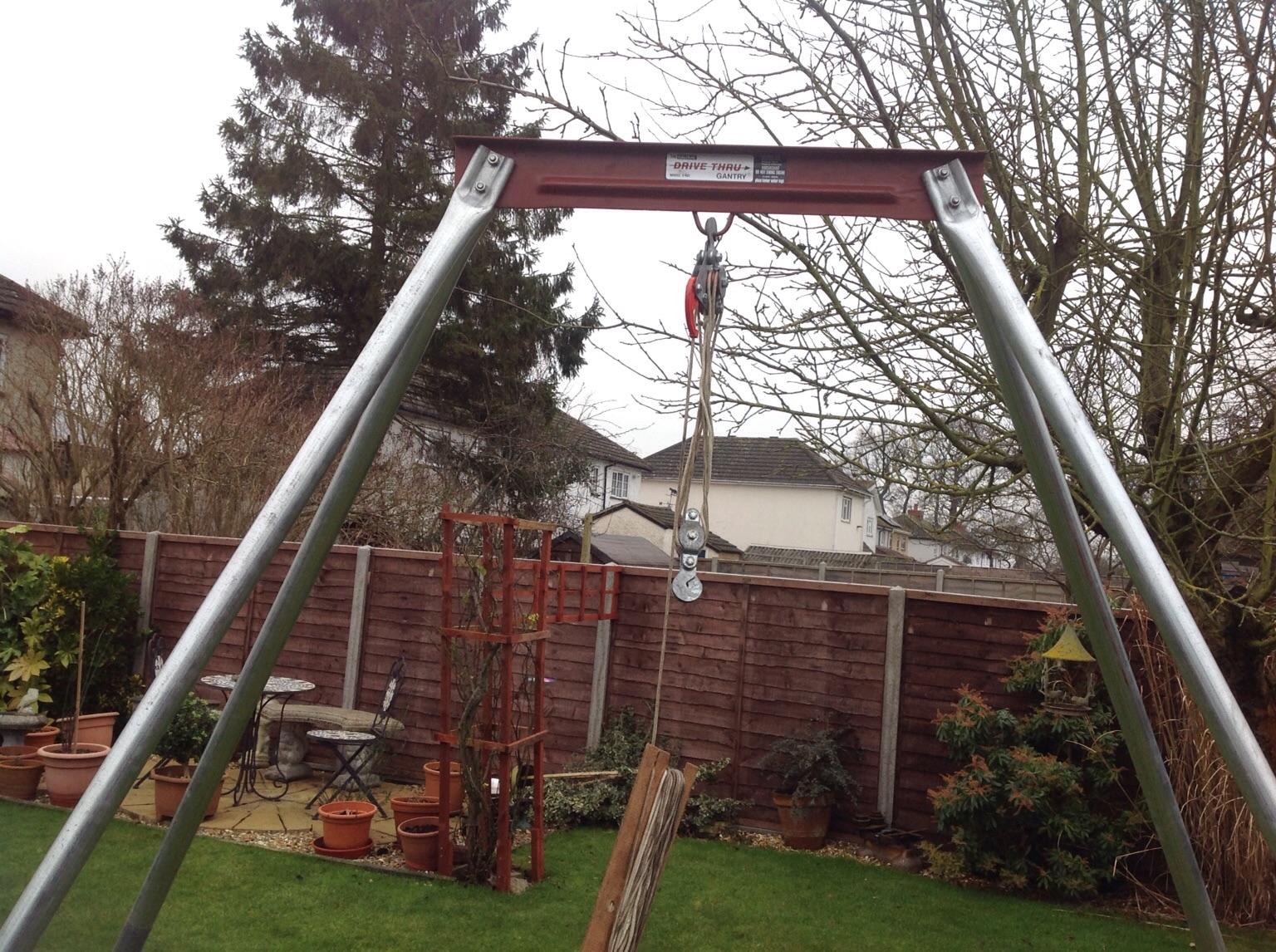 Haltrac Drive Thru Gantry Engine Hoist in SG6 Hertfordshire für 80,00 ...