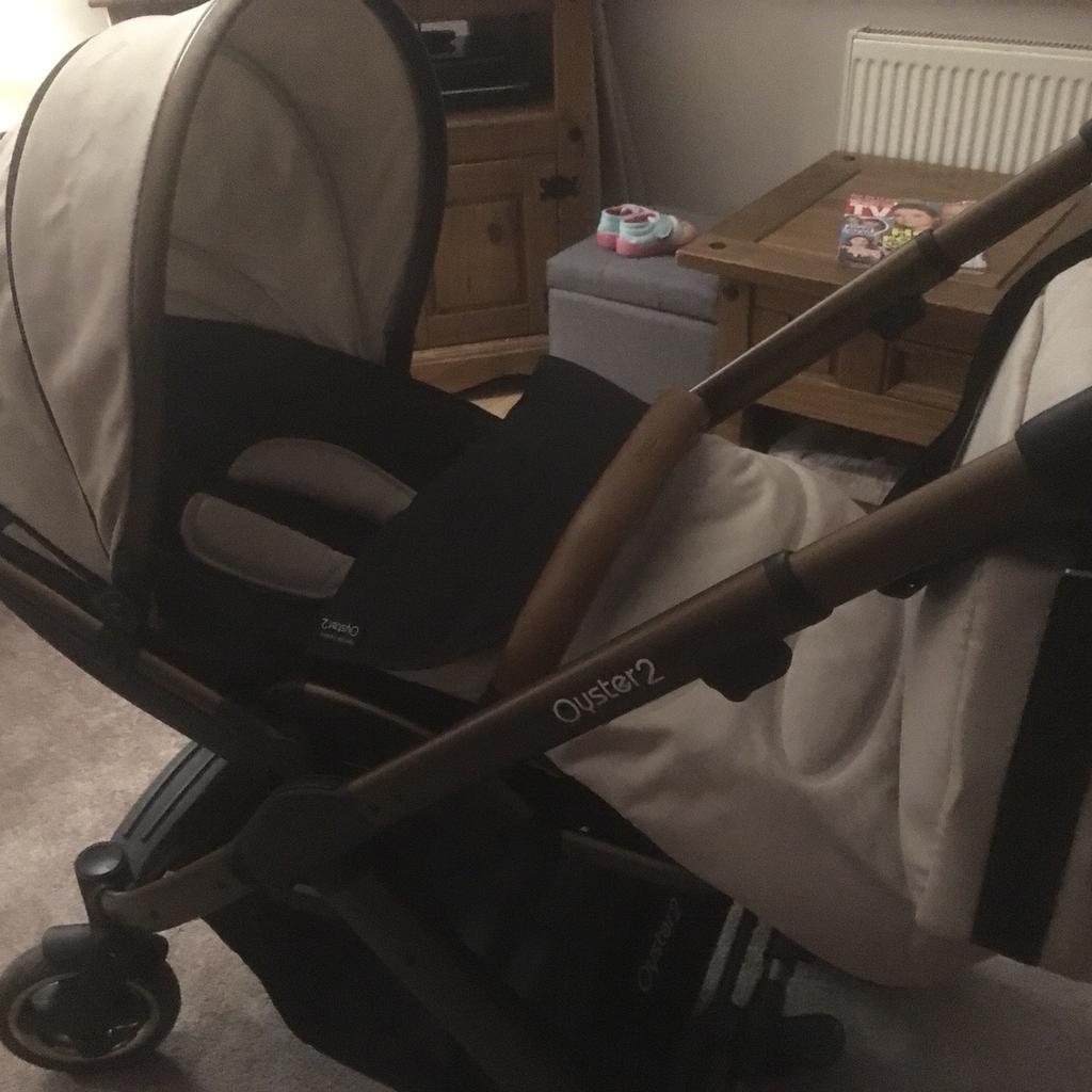Oyster 2 citybronze special edition pushchair in LA1 Lancaster für 150 ...