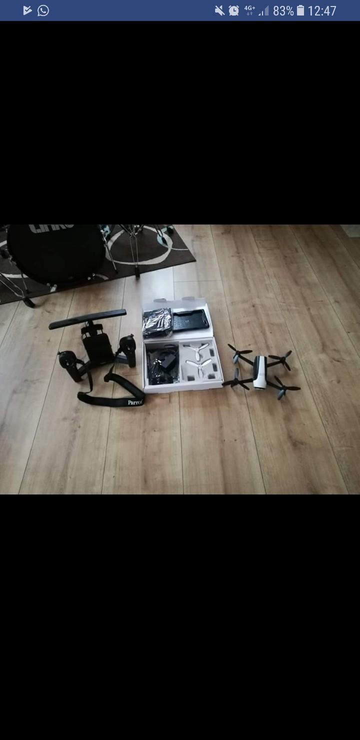 Drohne Parrot Bebop 2 + Skycontroller in 6020 Innsbruck für € 300,00 zum Verkauf | Shpock AT