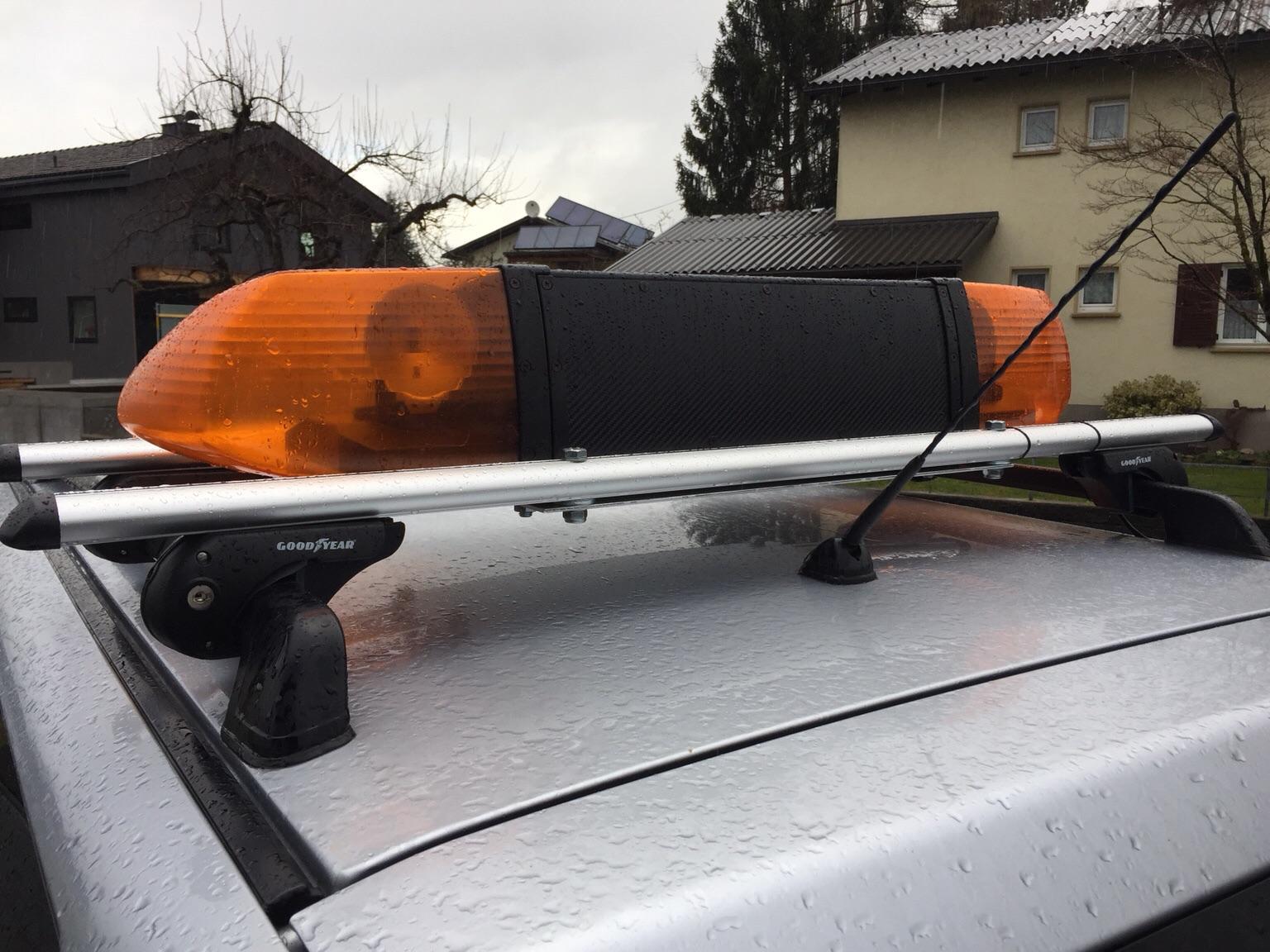 Hella OWS 1000 Drehlicht Rundumleuchte Balken in 6830 Rankweil für 199,00 € zum Verkauf | Shpock DE