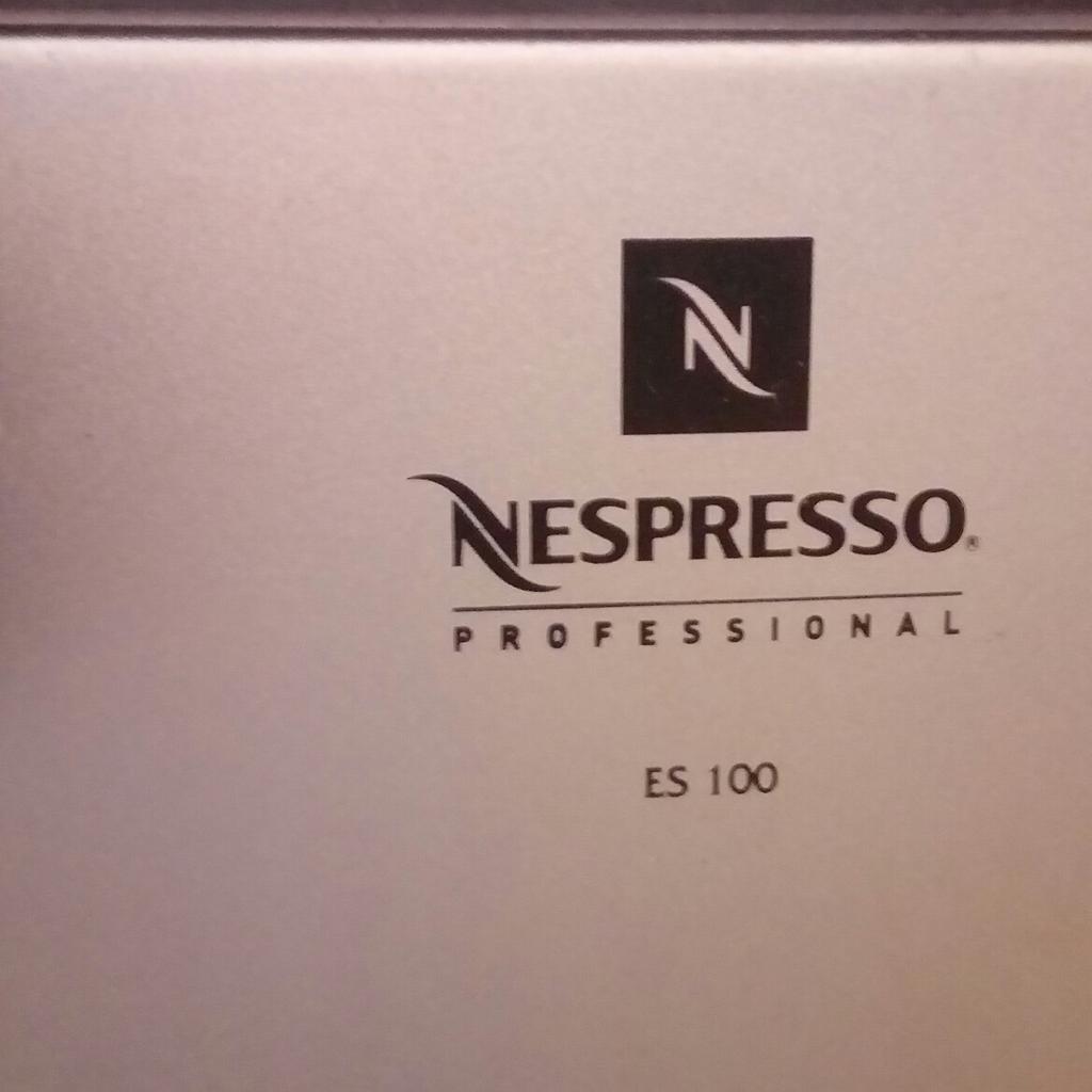 Nespresso ES100 Kaffeemaschine in 8321 St. Margarethen an der Raab für ...