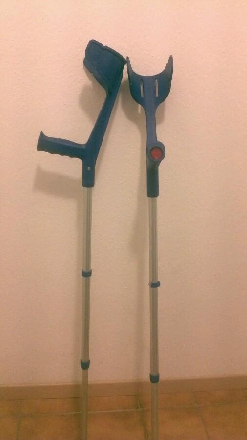 Krücken; Gehilfen ;Stûtzen in 46286 Dorsten für 10,00 € zum Verkauf ...