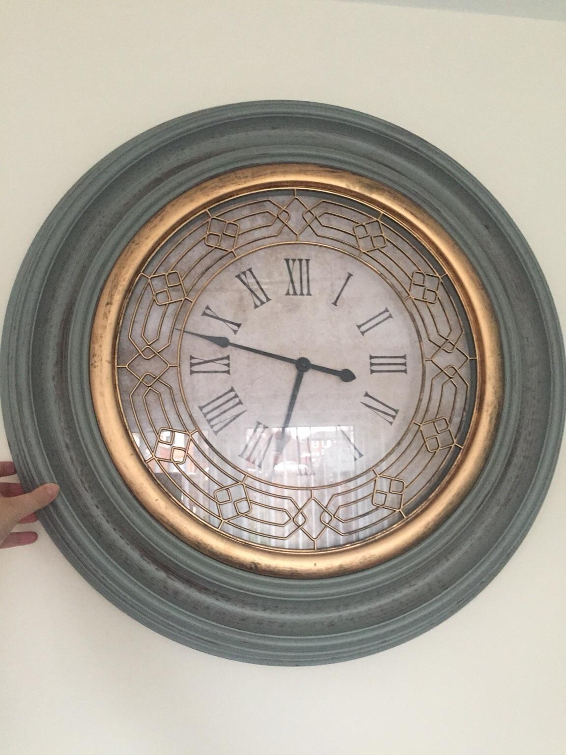 Large wall clock from tkmaxx in TS17 Thornaby für 15,00 £ zum Verkauf ...