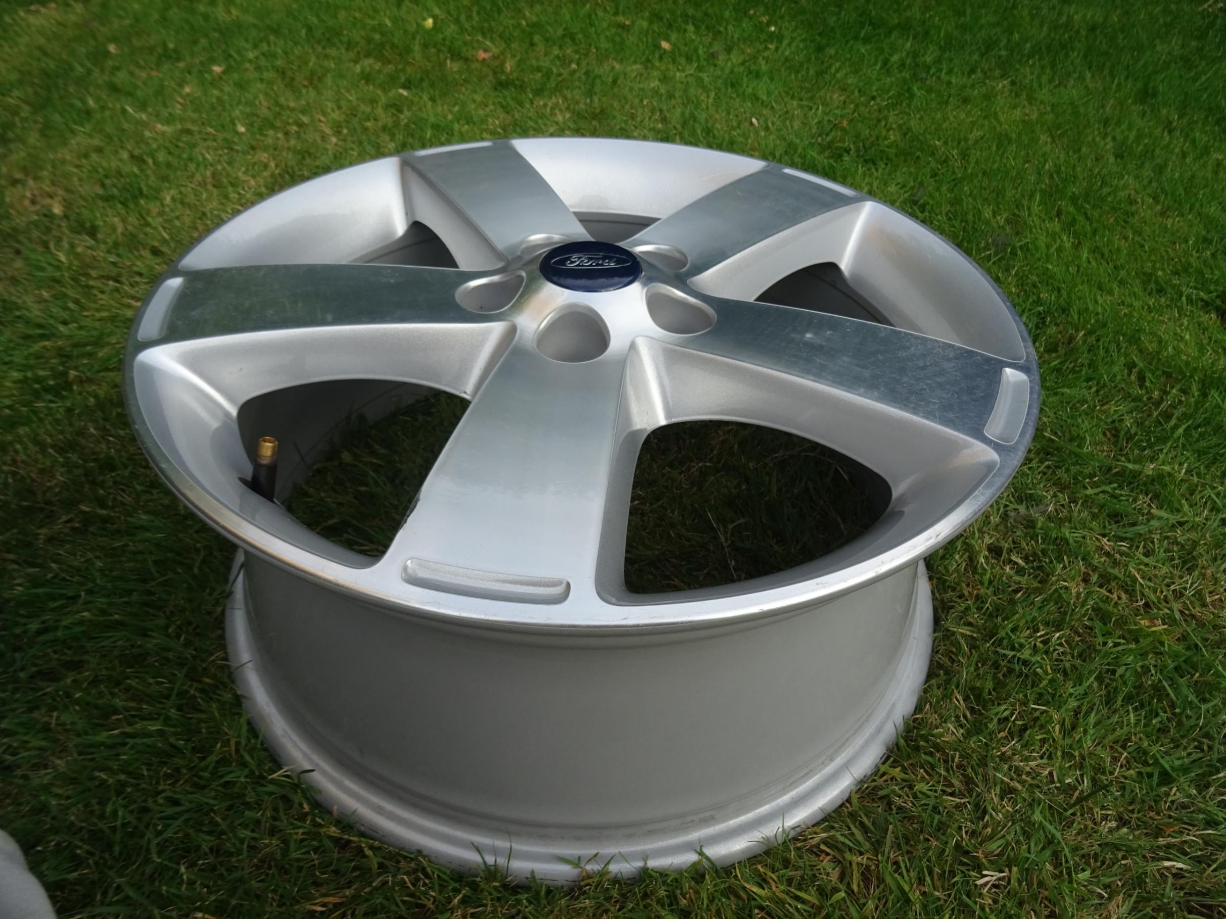 Ford 17 inch Alloy Wheel - Genuine Ford S-Max in ME10 Swale für 48,00 ...