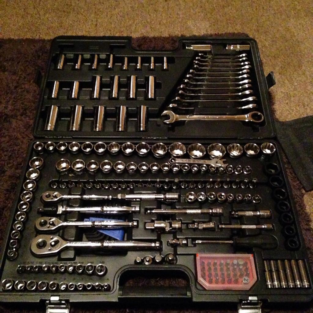 Halfords Advanced 200 piece socket set in B45 Birmingham for £250.00 ...