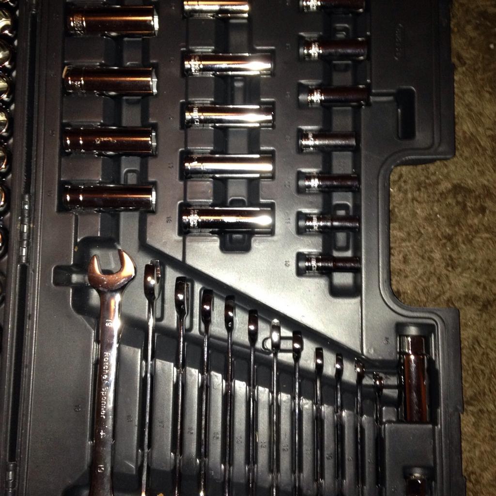 Halfords Advanced 200 piece socket set in B45 Birmingham for £250.00 ...