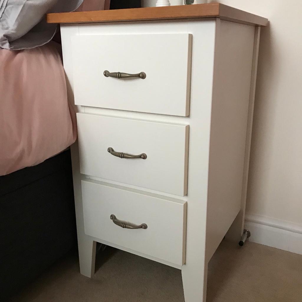 Hygena Bedroom Furniture in RG12 Bracknell for £60.00 for sale | Shpock