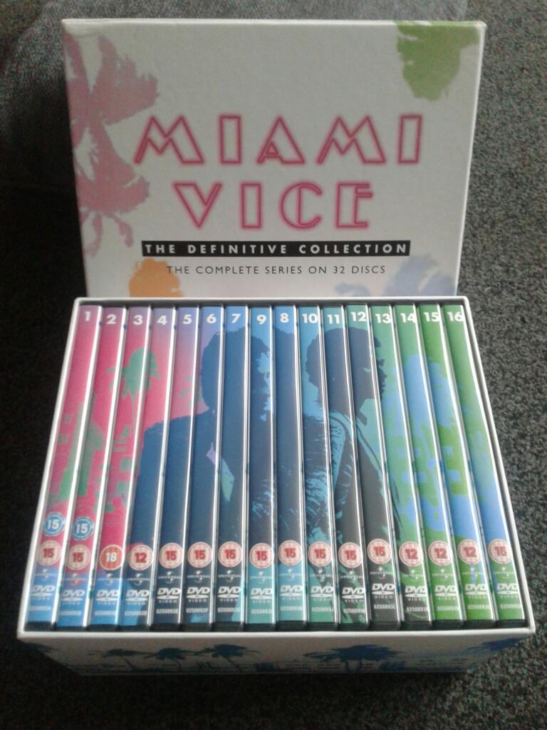 MIAMI VICE COMPLETE DVD BOX SET in B71 Sandwell for £9.00 for sale | Shpock