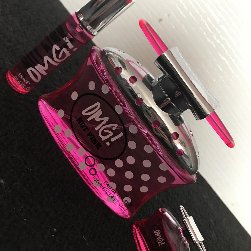 Omg hot pink perfume in BB2 Ewood für 3,00 £ zum Verkauf | Shpock DE