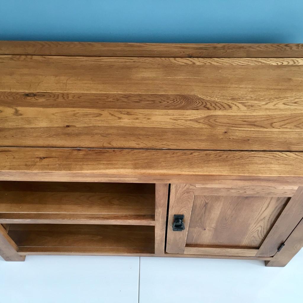 Beautiful Rustic Solid Oak TV Cabinet in DH6 Bowburn für 150,00 £ zum ...