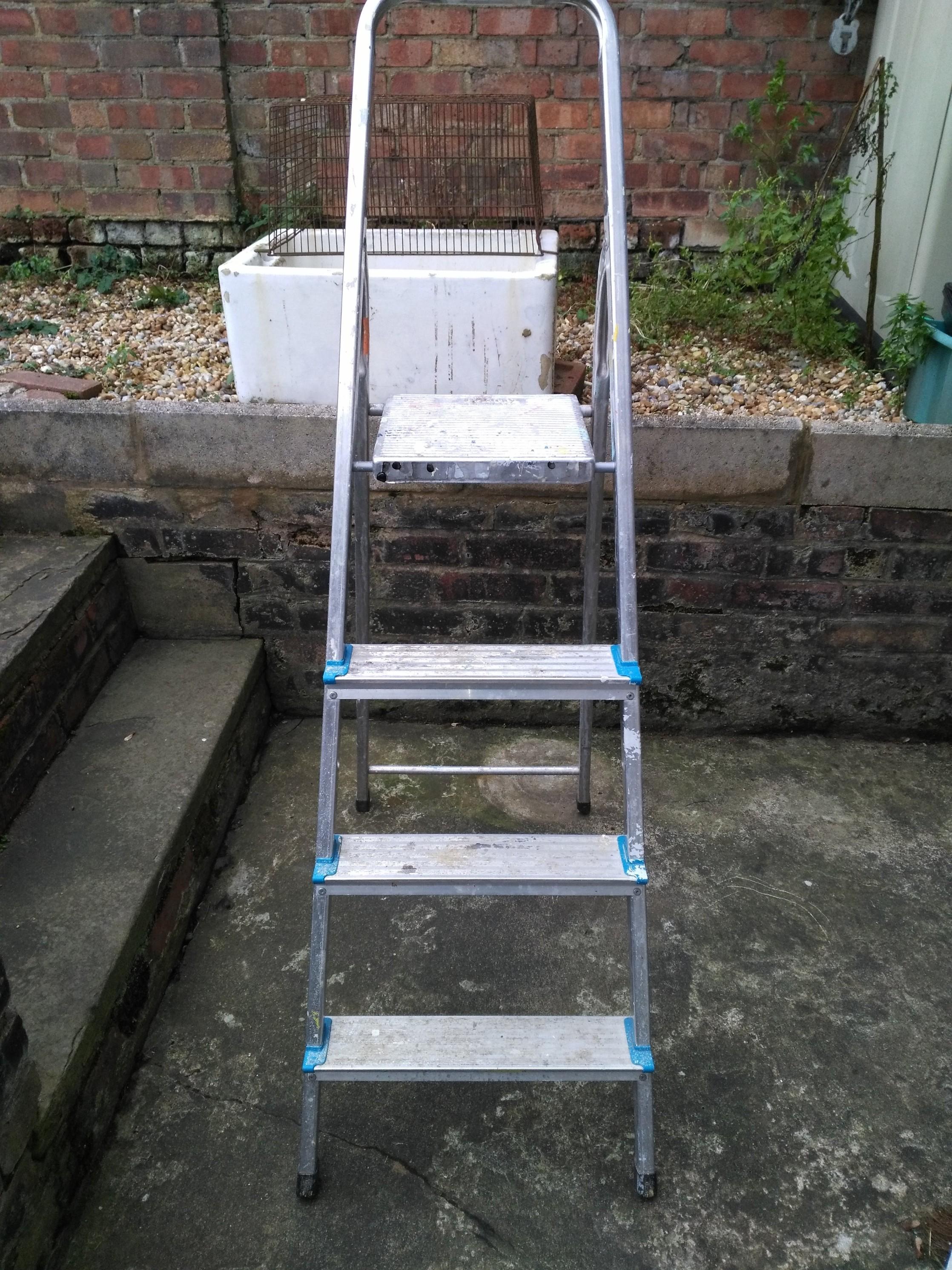 Beldray 3-Tread Aluminium Step Ladder in E8 Hackney for £12.00 for sale ...