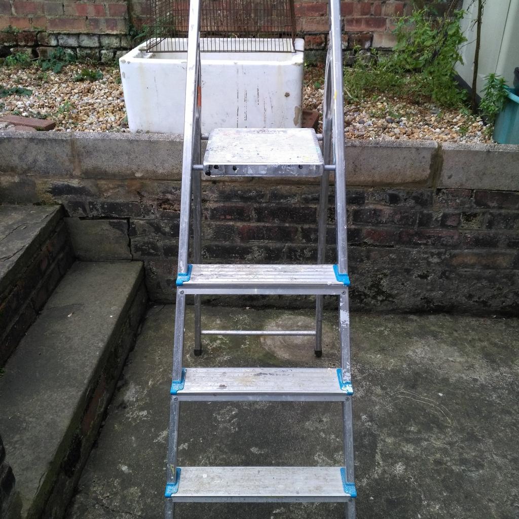 Beldray 3-Tread Aluminium Step Ladder in E8 Hackney for £12.00 for sale ...