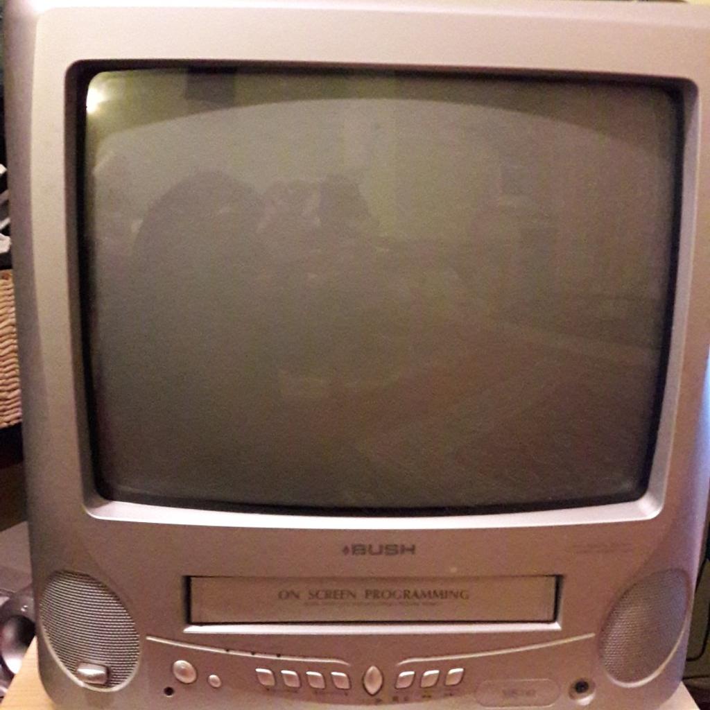 Bush 14 inch TV with VCR (VHS PLAYER) in N5 Islington for £8.00 for ...