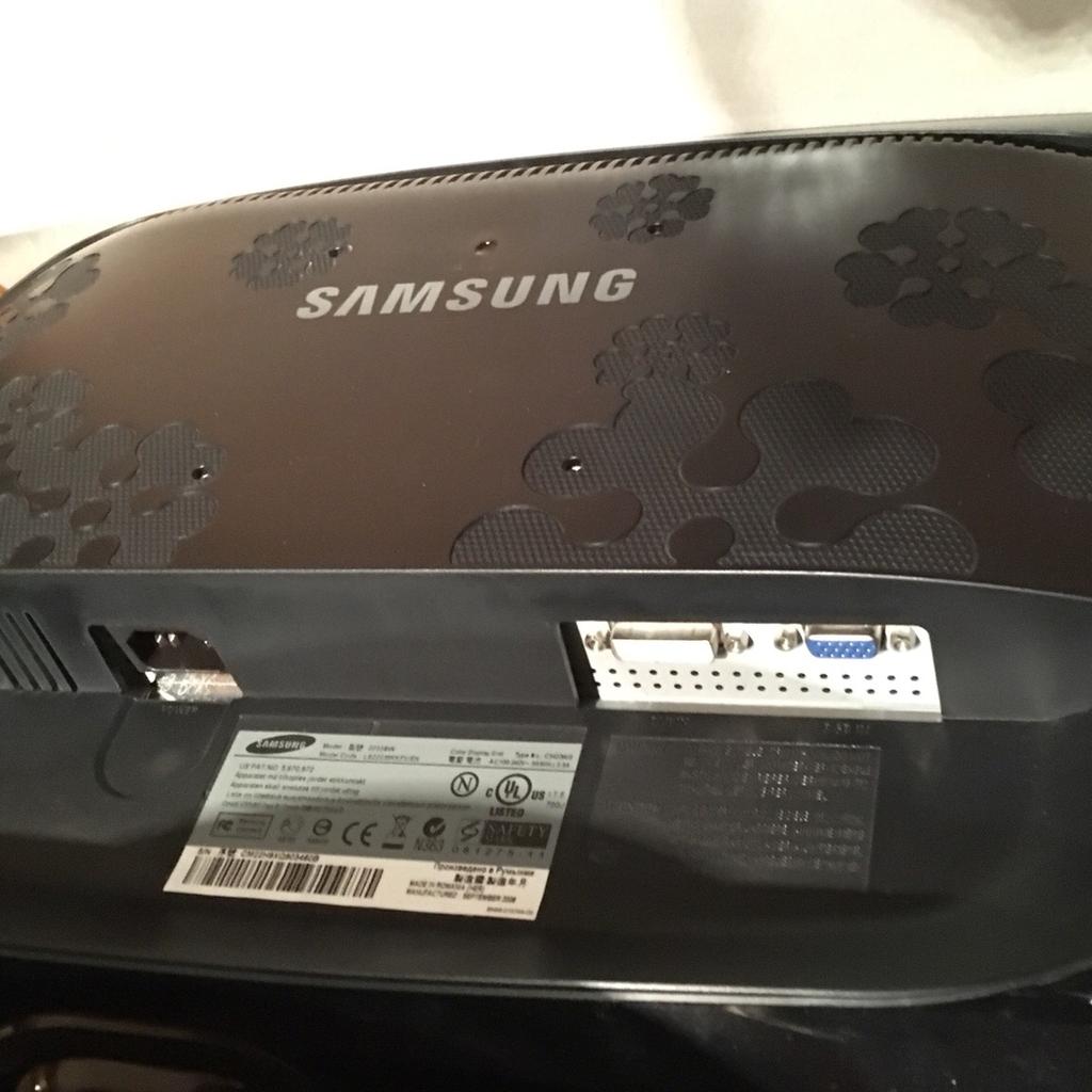 PC Monitor 22 Zoll HD in 31789 Hameln for €30.00 for sale | Shpock
