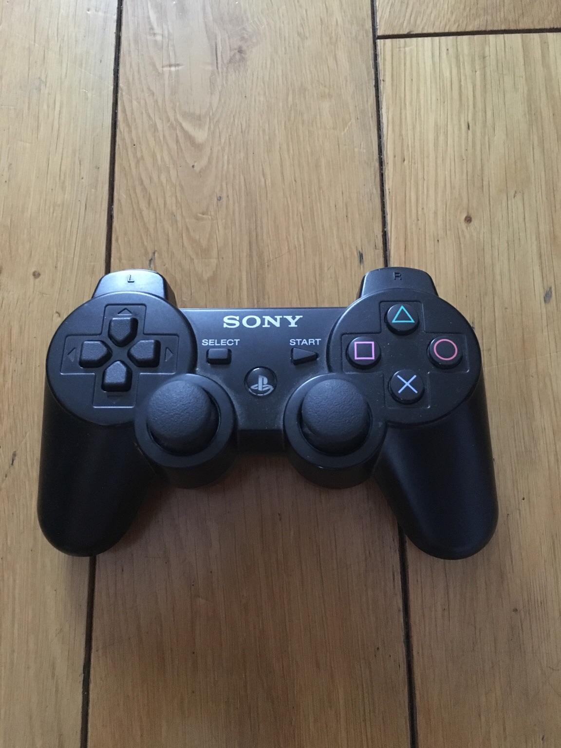 DualShock 3 (PlayStation 3 controller) in SE10 Greenwich für £ 20,00 ...