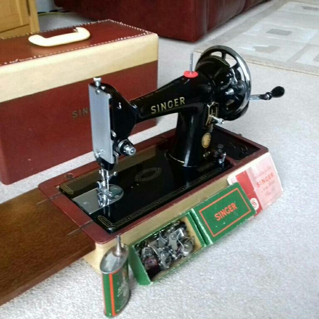 Vintage singer sowing machine in for £30.00 for sale | Shpock