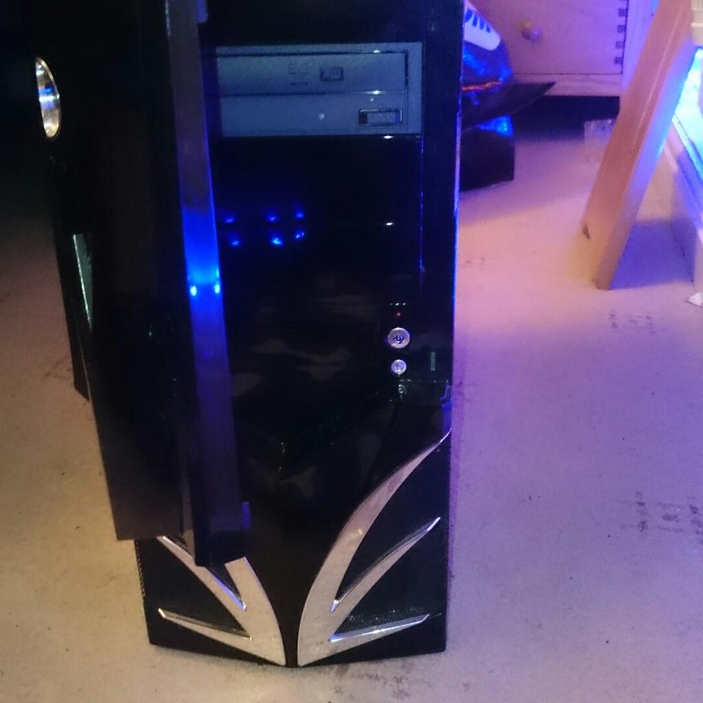 GAMING PC case and parts in OL6 Tameside für 1,00 £ zum Verkauf | Shpock DE