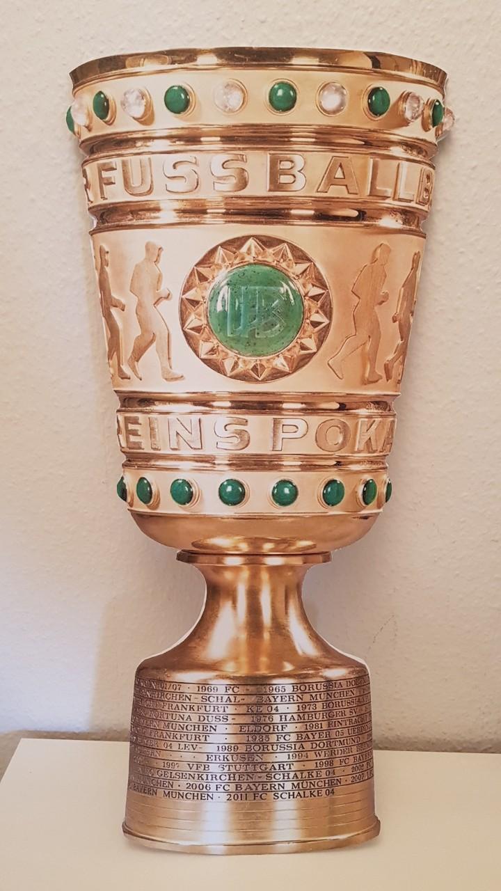 !!54cm Pappe!! DFB Pokal München Leverkusen in 63814 Mainaschaff für 8 ...