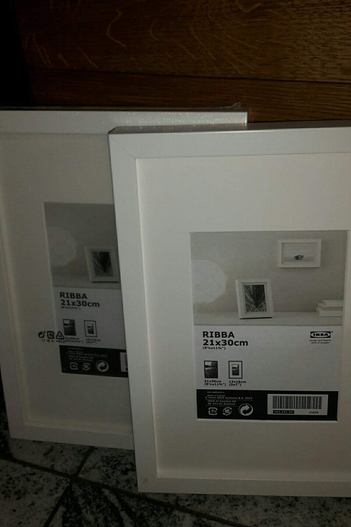 Bilderrahmen verschiedener Größen in 5280 Braunau am Inn für 30,00 ...