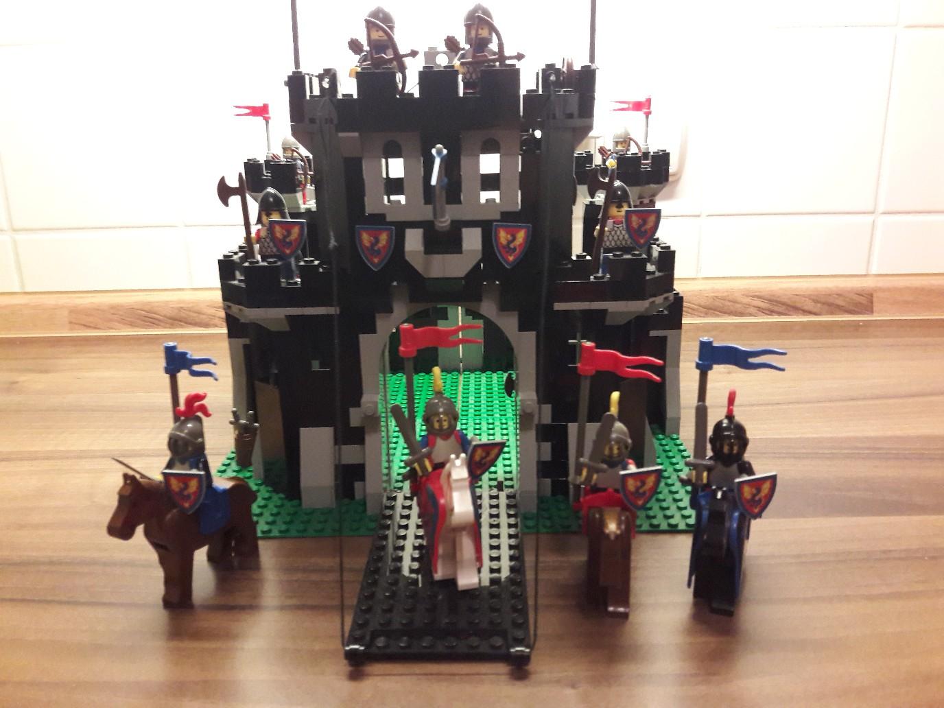 LEGO Ritterburg, von 1988 in 87463 Dietmannsried für 50,00 € zum ...