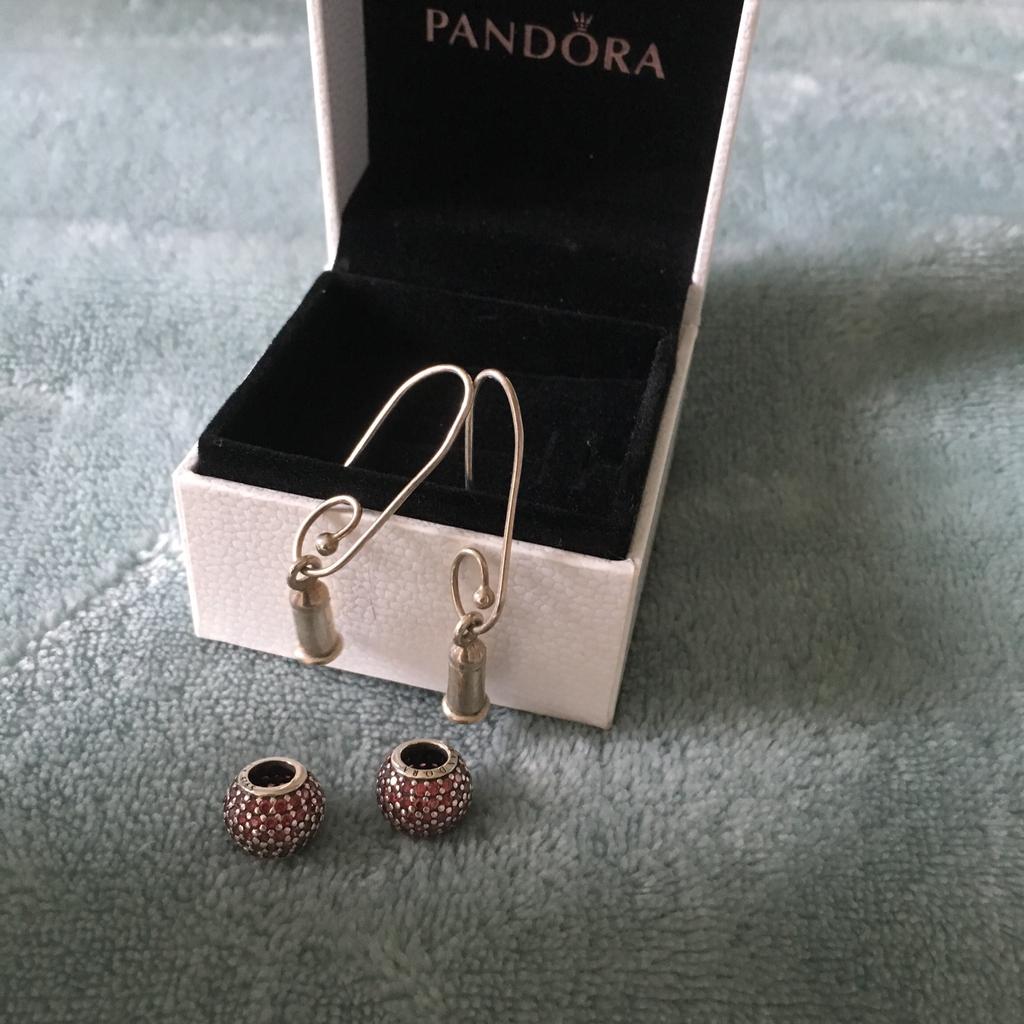 Pandora Collection in SE19 Croydon für £ 40,00 zum Verkauf | Shpock AT
