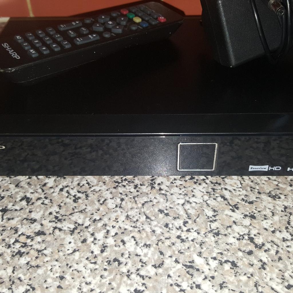 SHARP HD FREE VEIW BOX in B98 Redditch für £ 20,00 zum Verkauf | Shpock AT