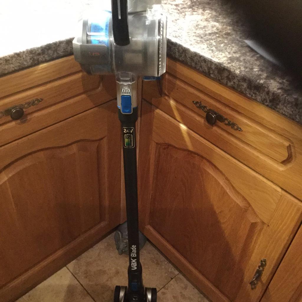 Cordless Vax Blade 24V Hoover in S40 North East Derbyshire für 85,00 ...