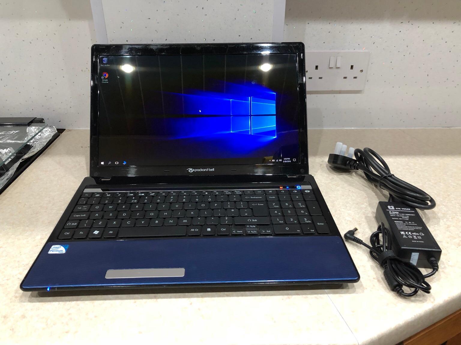 packard bell New90 Laptop with charger in Calderdale for £90.00 for ...