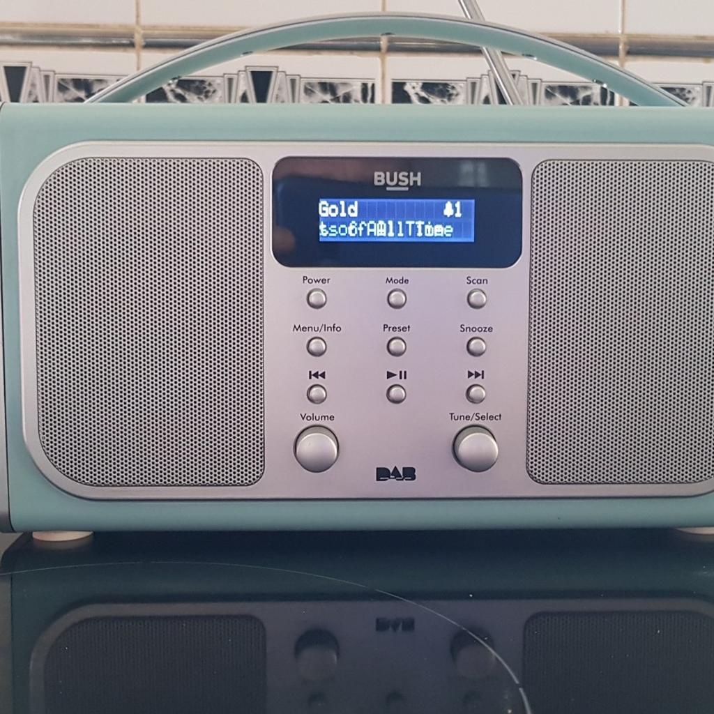 BUSH RETRO DAB RADIO in YO14 Scarborough für £ 20,00 zum Verkauf ...
