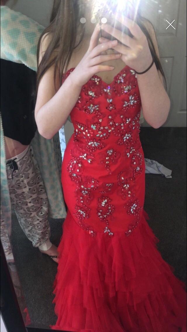 Red fishtail prom dress in B68 Sandwell for £30.00 for sale | Shpock