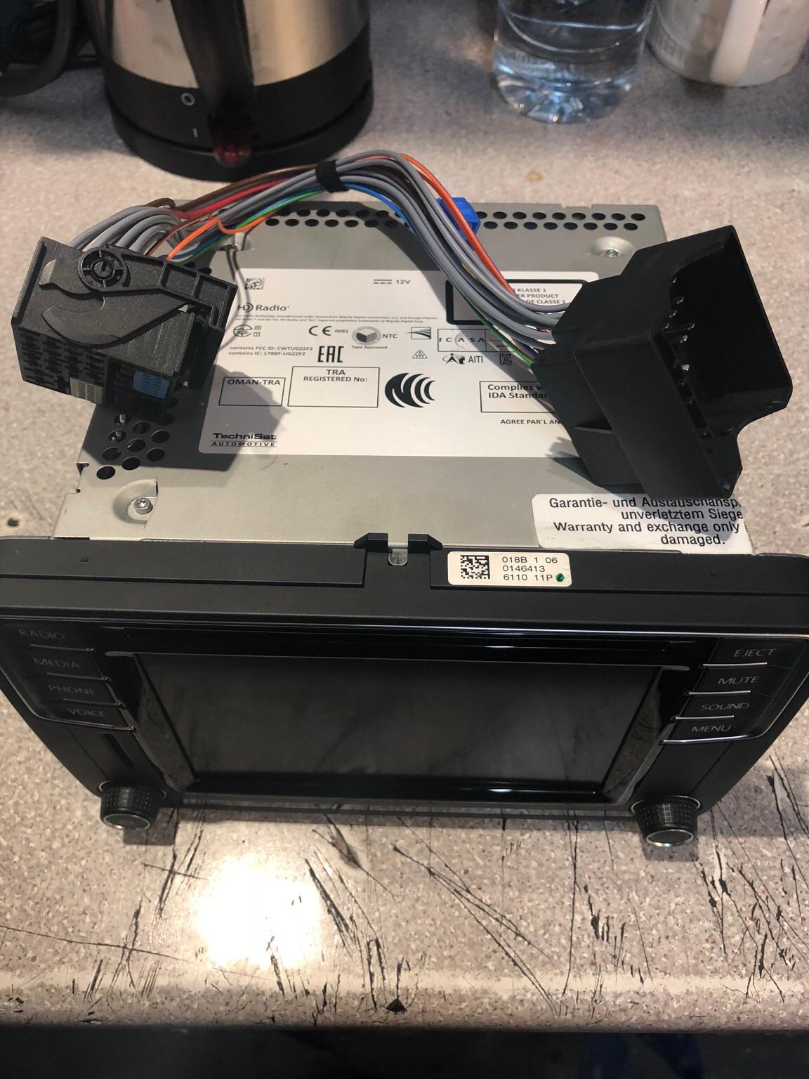 Vw Composition Media Radio, DAB & BLUETOOTH in SW7 Chelsea for £200.00 ...