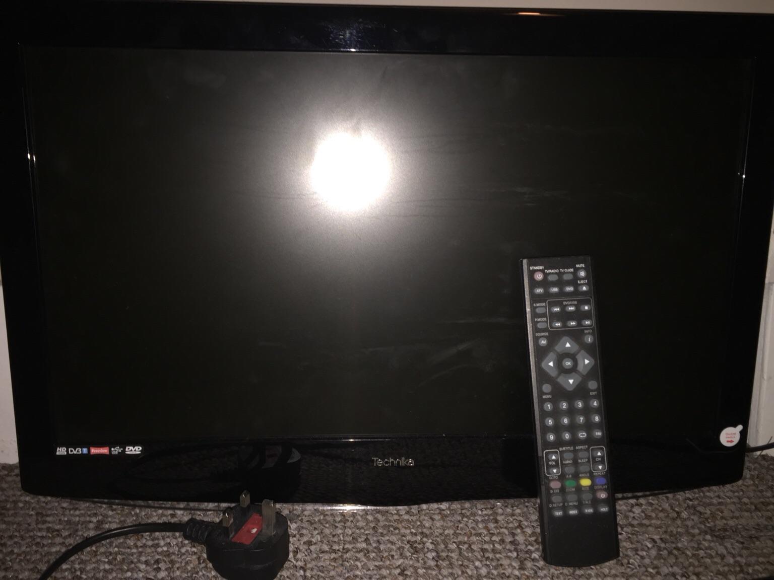 Technika 22' TV with inbuilt DVD player in L20 Sefton für 20,00 £ zum ...