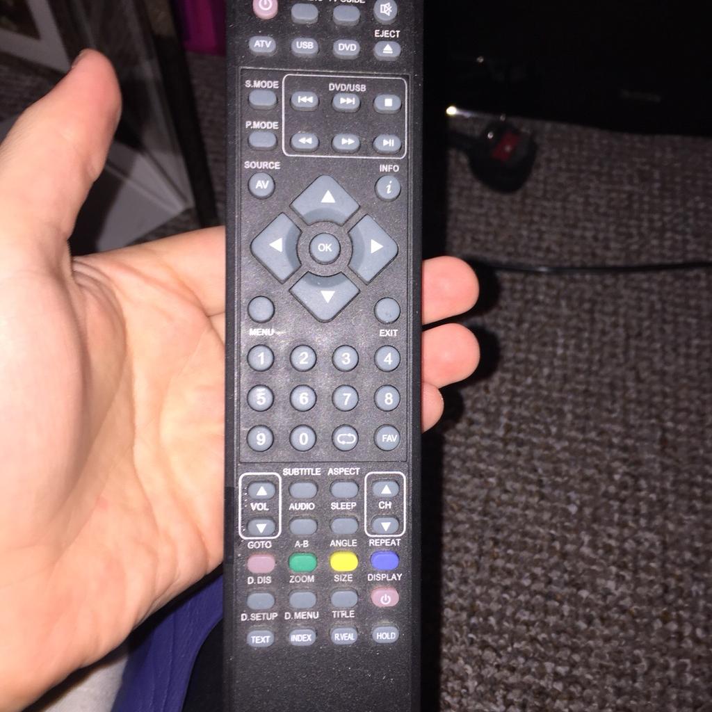 Technika 22' TV with inbuilt DVD player in L20 Sefton für £ 20,00 zum ...