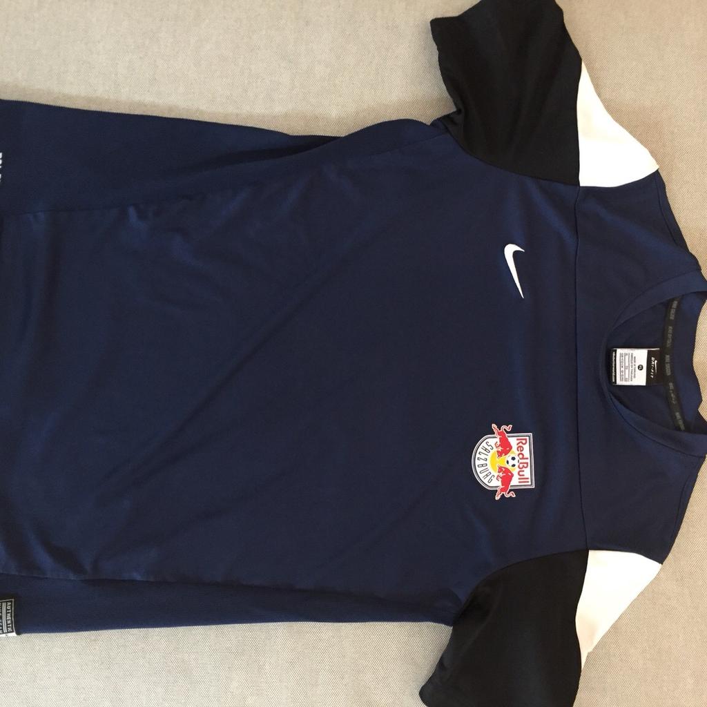 Original Red Bull Dress Shirt Kids in 5112 Lamprechtshausen for €8.00 ...