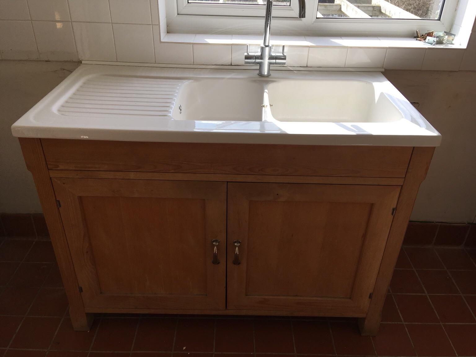 Ikea Varde freestanding ceramic sink unit in GL5 Stroud für 100,00 ...