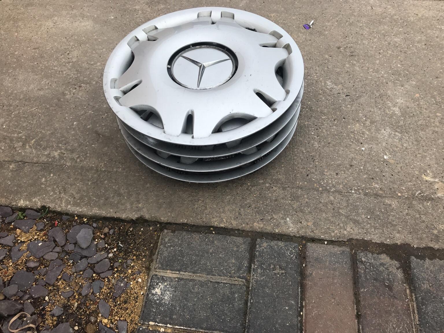 Mercedes vito wheel trims in Doncaster für £ 12,00 zum Verkauf | Shpock AT